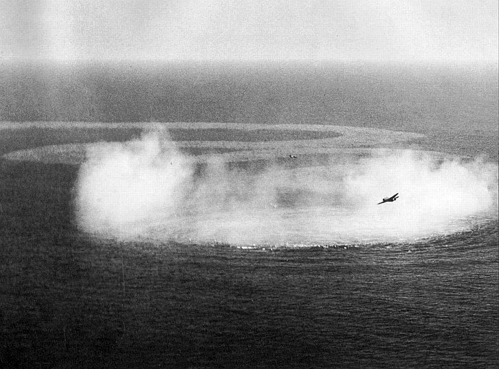 Avengers-depth-charging-u-boat-Atlantic.jpg | Modelers Alliance