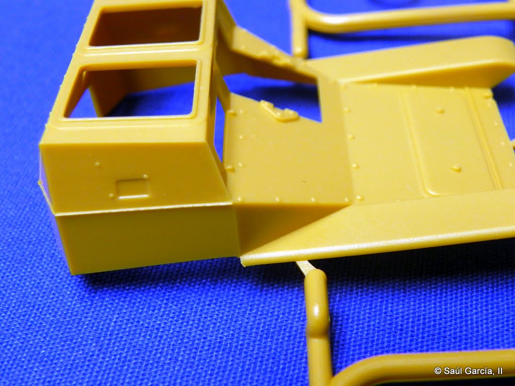 BroncoCB35049SprueEzDetail02.jpg | Modelers Alliance