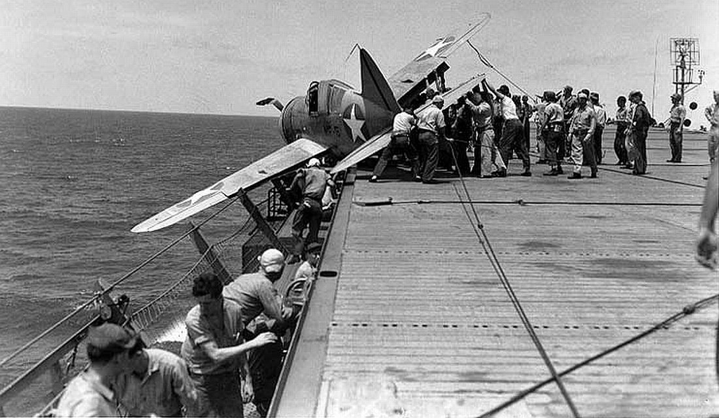 Buffalo-USS-Long-Island-july1942.jpg | Modelers Alliance