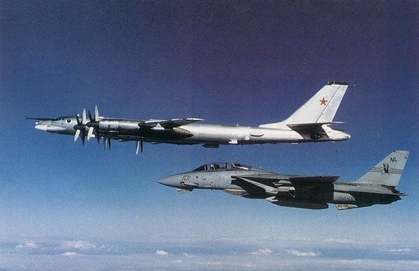 f-14a_intercepts_tu-95.jpg | Modelers Alliance