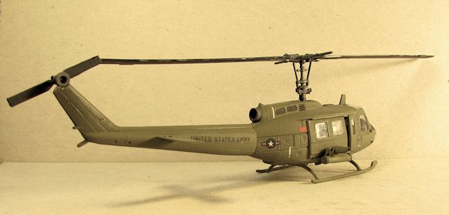 US_Army_UH_1D_Huey_Gunship_II.jpg | Modelers Alliance